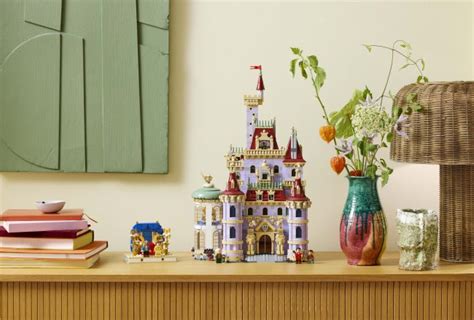 Lego og Disney slår sig endnu en gang sammen om Skønheden og Udyret