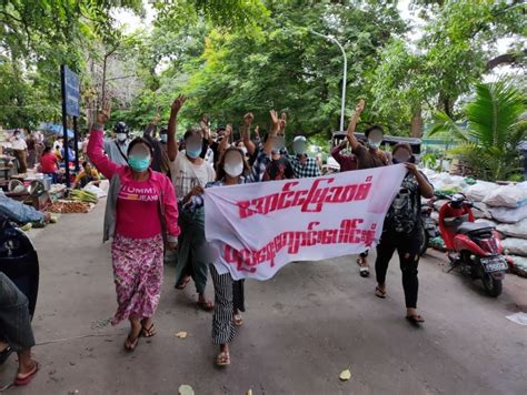 Khit Thit Media On Twitter စစ်အာဏာရှင်ပြုတ်ကျရေး တုံးတိုက်တိုက် က