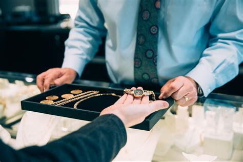 How To Sell Gold A Guide To Finding The Best Gold Buyer The Estate Watch And Jewelry Company®