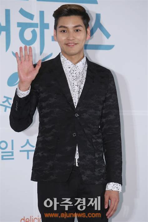 포토 셰어하우스 최성준 모두 방갑습니다~ 아주경제