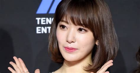 포토 아이즈원 미야와키 사쿠라 깜찍한 미모에 눈길~ 2018 Mama