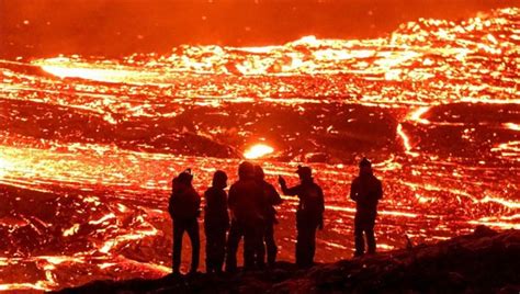 Cận Cảnh Núi Lửa Phun Dung Nham Nóng Chảy 6000 Năm Có Một ở Iceland