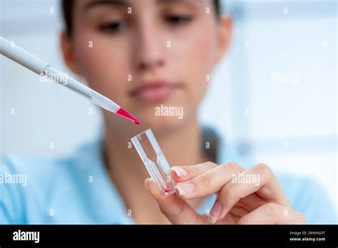 Laser Induced Breakdown Spectroscopy Hi Res Stock Photography And Images Alamy