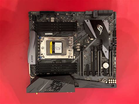 Материнская плата для Amd Ryzen Threadripper Rog Strix X399 E Gaming 9