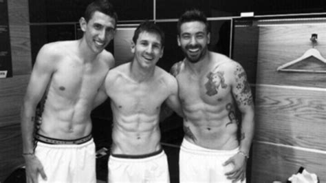 Para La Platea Femenina El Pocho Lavezzi Subió Una Foto Con La