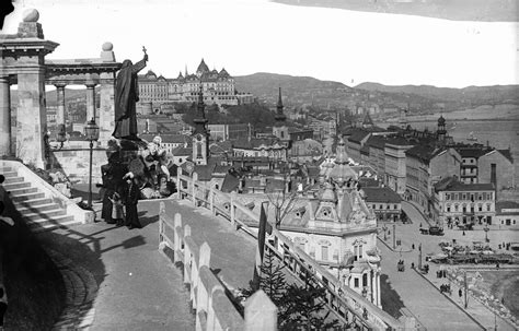 Eddig Nem Látott Bámulatos Fotók Kerültek Elő Budapest Virágkoráról