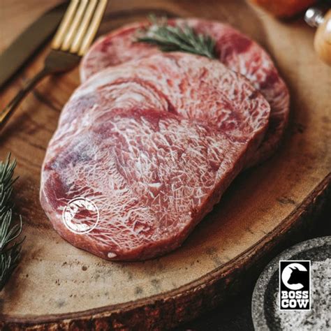 Jual Wagyu Sirloin Striploin Meltique Meltik HOKUBEE 1KG 200gr
