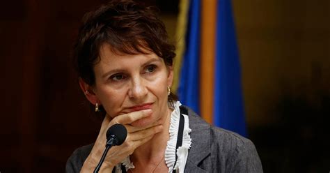 La Ministra De Interior De Chile Asistió Al Funeral De Un Carabinero Y
