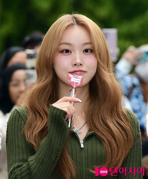 빌리 수현 건강하게 앙ten포토 텐아시아