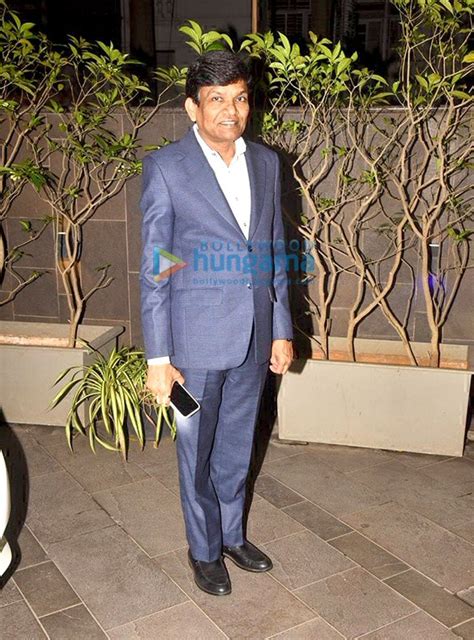 Photos Stars Visit Vashu Bhagnanis House To Celebrate 25 Years Of
