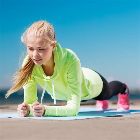 10 Exercices Efficaces Pour Travailler Nos Abdos Pratico Pratiques