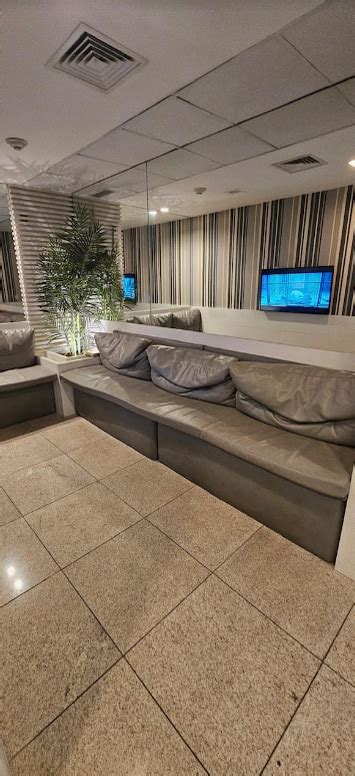 Dra Fernanda Perrone Urologista Mulher Barra Da Tijuca Registro De Médicos Busca Por Médicos