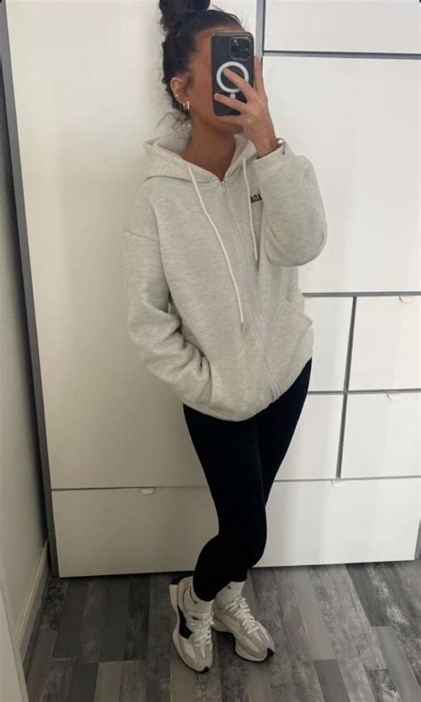 Épinglé Par Kenza Miniere Sur Tenues Décontractées Tenue Zara Idee