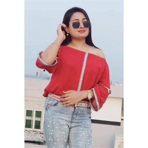 Naznin Chowdhury Naznin Chowdhury • Threads Say More