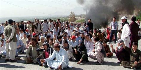 Mourning Continues In Quetta Over Hazara Killings Pakistan Dawncom