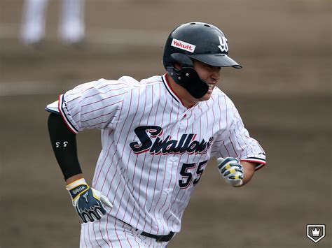 ヤクルト・村上宗隆にアクシデント 自打球直撃し途中交代 Baseball King