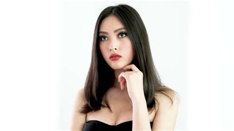 Studio Fashion Shot Of Asian Woman Stock Footage Videohive