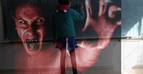Umc El Abdcedario Del Diablo El Juego Sádico Que Impone A Los Niños