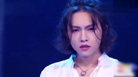 只有软绵绵的娘炮才干女人，男人就该干男人！ 男人才干女人新浪新闻