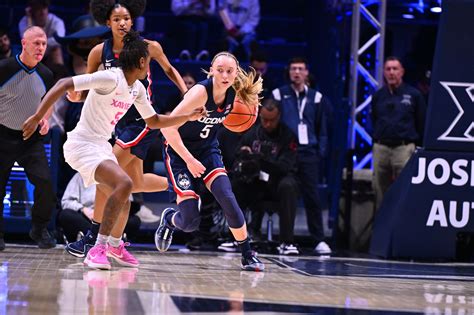 No 15 Uconn Womens Basketball Runs To Easy Win Over Xavier