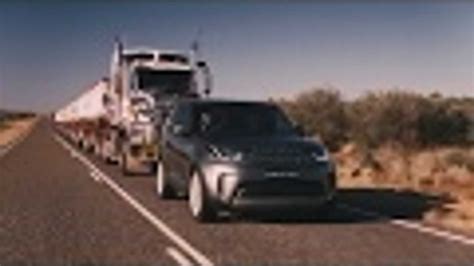 Land Rover Discovery Pulls 110 Tonne Road Train