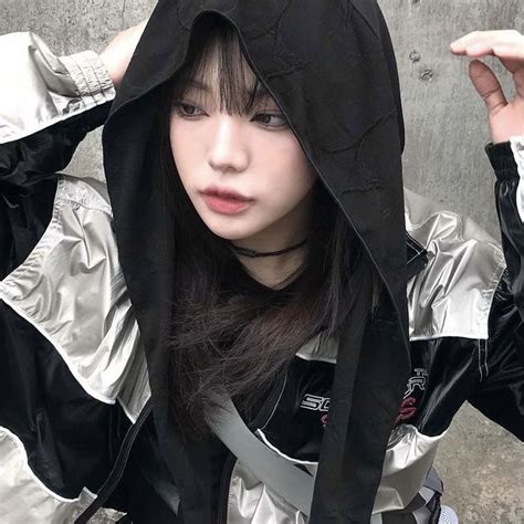 Pin By Veronika On Ideas For Photos Korean Makeup Look Girl Icons Girl