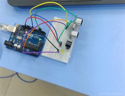 简单超声波报警器的实现（arduino 超声波传感器 蜂鸣器 led） arduino 超声波传感器 led csdn博客