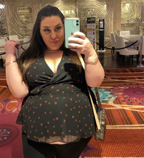 Do You Like When You See A Girl With A Little Bit Of Her Belly Hanging