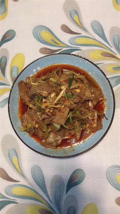 【凉拌麻辣牛肉的做法步骤图，怎么做好吃】我的宝贝是俩千金下厨房