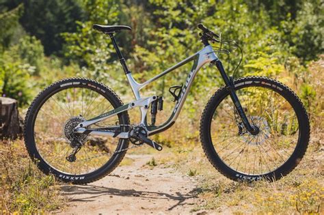 Review 2020 Nukeproof Reactor 290c Rs Pinkbike Bellingham Trail