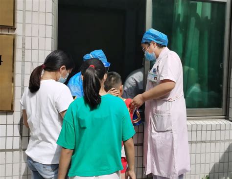 守护生命“无假期”——瑞慈医院医护度过别样国庆 瑞慈新闻 南通瑞慈医院
