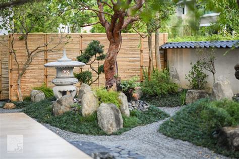 รวม 38 ไอเดีย “จัดสวนสไตล์ญี่ปุ่น” โปร่งโล่งไม่รกตา แซมด้วยสวนหิน บ้านและสวนไอเดีย