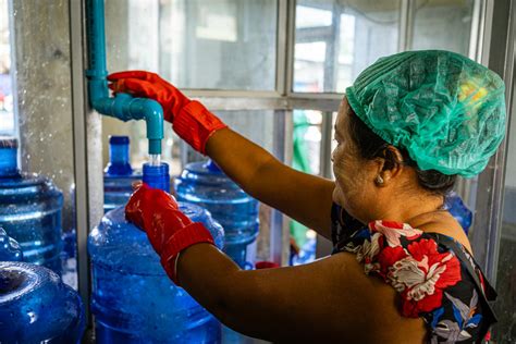 သားဖွားဆရာမနှင့် Hiv လူနာစောင့်ရှောက်ရေး စေတနာ့ဝန်ထမ်းတဖြစ်လဲ ရပ်ရွာအခြေပြုရေဖြန့်ဖြူးရုံ၏ ခေါင