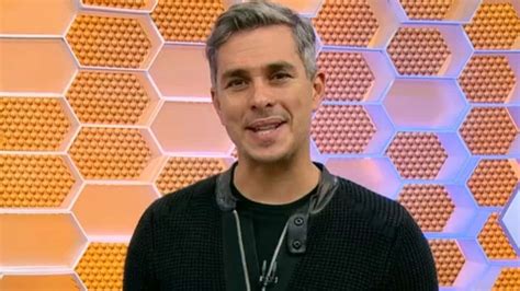 Ivan Moré chora após ser assaltado à mão armada em São Paulo Banda B