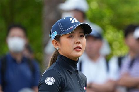 吉田優利のウェッジスイング連続写真（サロンパスカップ 2023）｜ゴルフサプリ