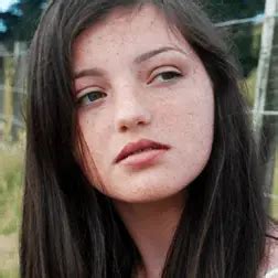 English Movie Actress Lolo Owen Biography News Photos Videos Nettv4u