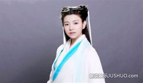 陈妍希版小龙女被网友玩坏：小笼包插俩鸡腿
