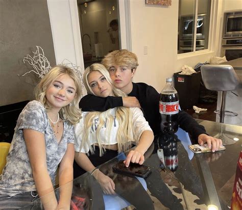 Pin By Lilly On Coco Quinn Und Gavin Magnus Cute Couples Goals