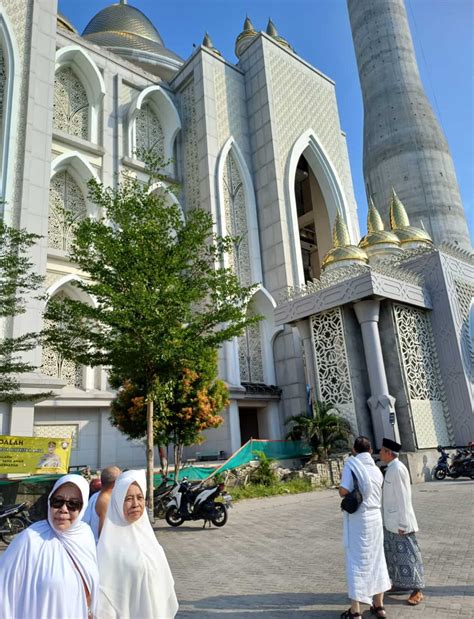 Gubsu Soft Launching Pemakaian Masjid Agung Medan Yang Baru