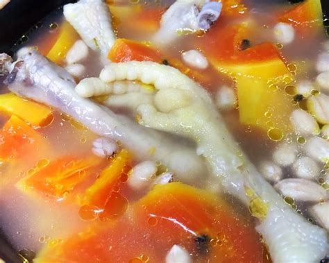 【美容靓汤·花生木瓜煲鸡爪的做法步骤图】 细细粒珍珠 下厨房