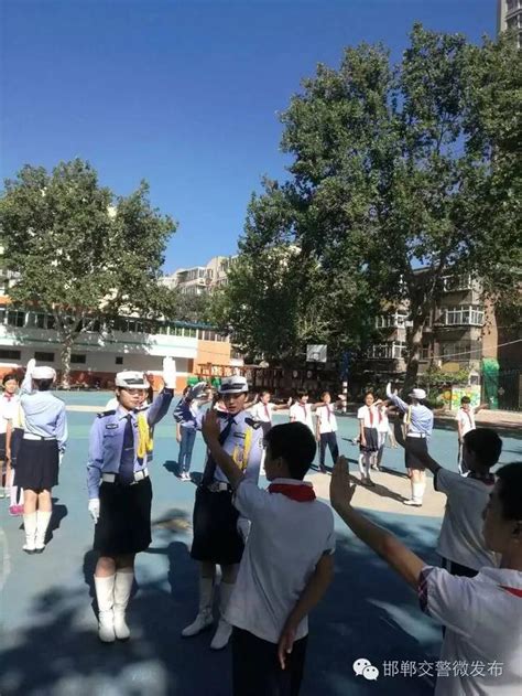 開學第一天我們為您保駕護航 每日頭條