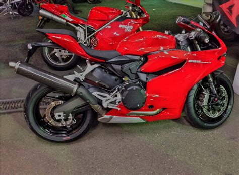 Oh No Not Again Ducati 899 Panigale Japan Edition Asphalt And Rubber