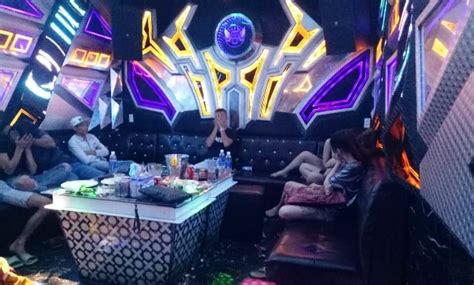 Karaoke gái đẹp đà nẵng karaoke gái đẹp đà nẵng Hát và vui chơi với những cô gái xinh đẹp