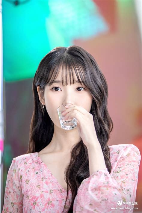 요정님과 함께 더욱 깨끗하게 돌아온 참이슬 이슬우화 Tvcf Behind