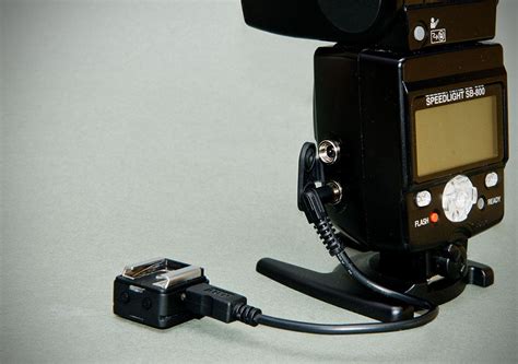 FlashQ Is A Wireless Flash Trigger That Won T Look Awkward On Small Cameras