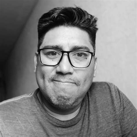 Paul R Paulreyesfd • Threads Say More