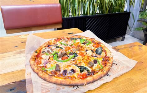 Analyzing Pizza Hut Marketing Strategy Key Tactics