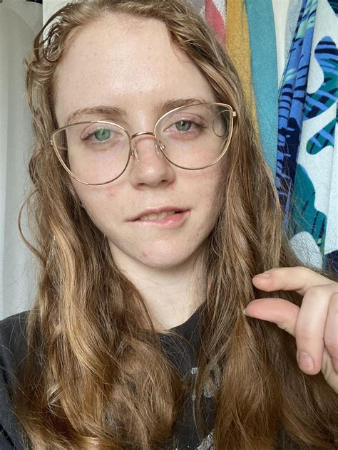 Lmao Your Shrimp Limp Dick Fits Right Between My Fingers Doesnt It