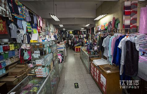 最后的传统百货商店丨钛媒体影像《在线》