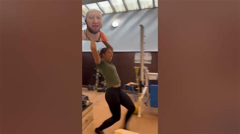 Как настоящие спортсмены делают фр жим с читингом Youtube